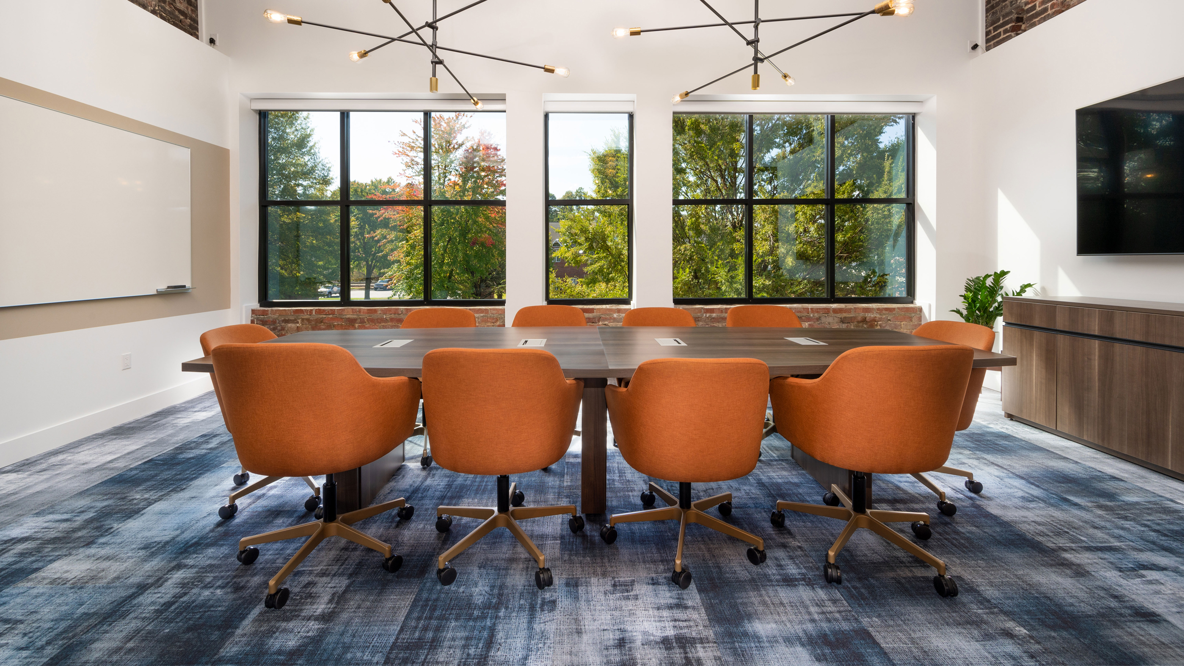 HQ on Main - WorkSpace Interiors